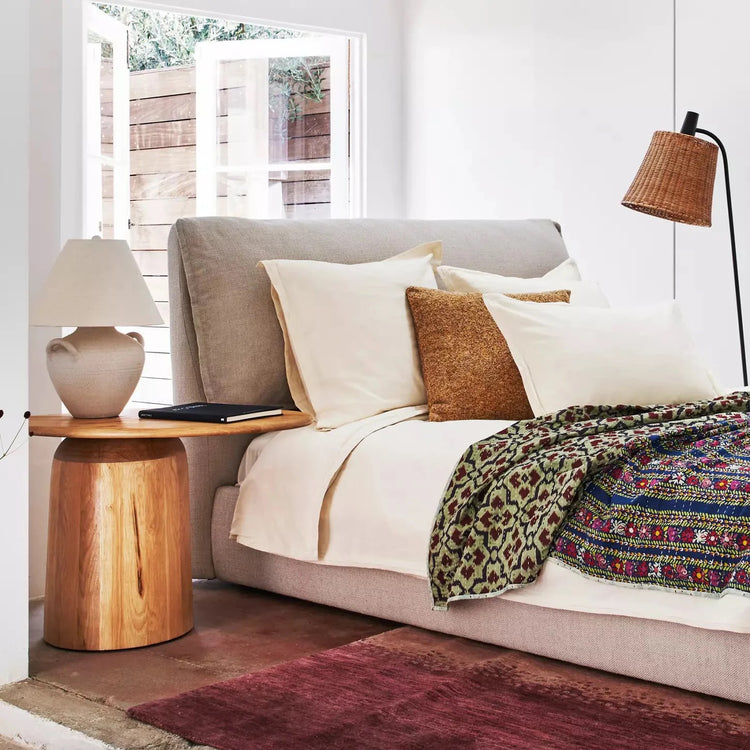 Chic Homz for furniture and home decor products